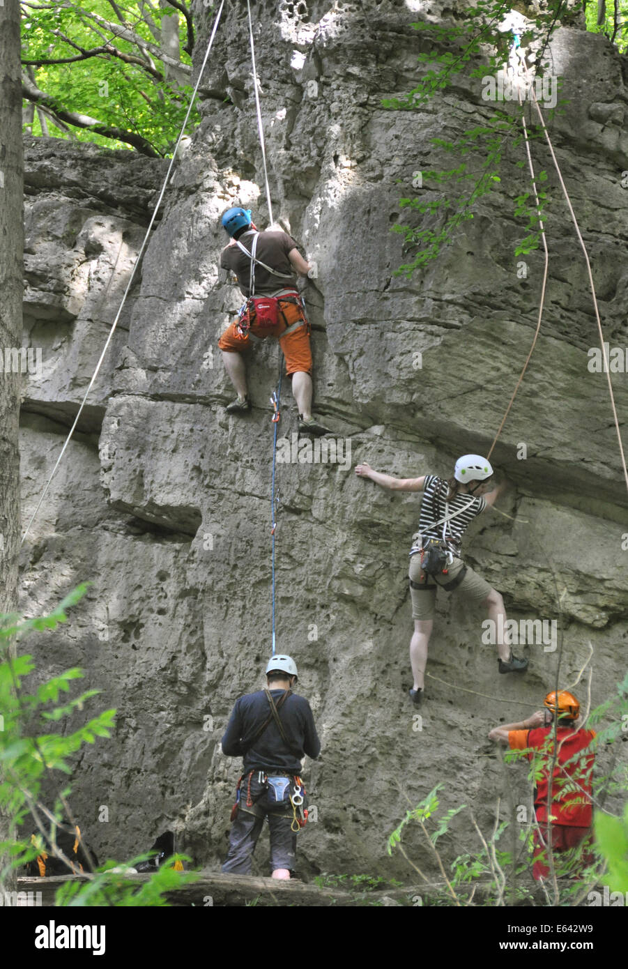 Students climb hi-res stock photography and images - Alamy