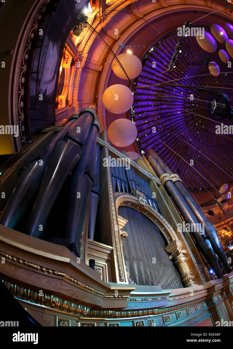 Rah royal albert hall hi-res stock photography and images - Alamy