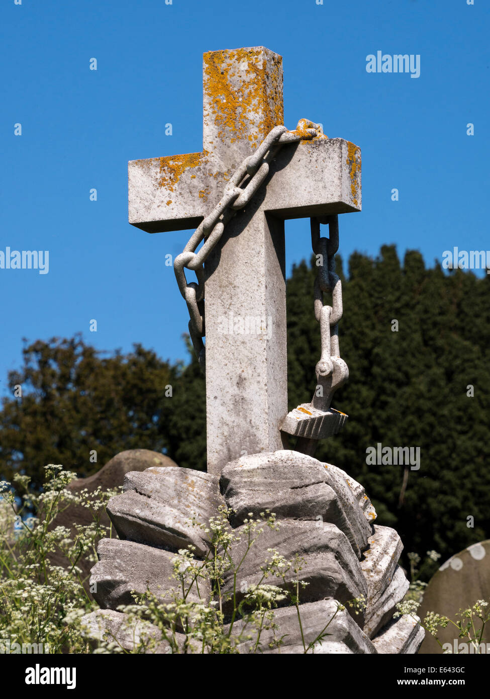 graveyard cross at church in yorkshire, UK Stock Photo - Alamy