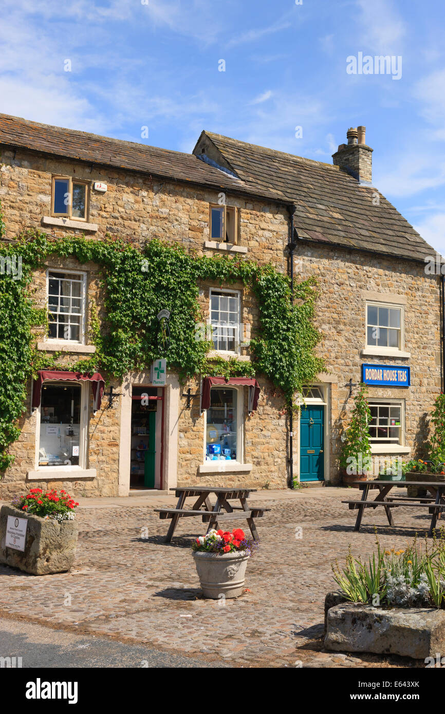 Harrogate market town hi-res stock photography and images - Alamy