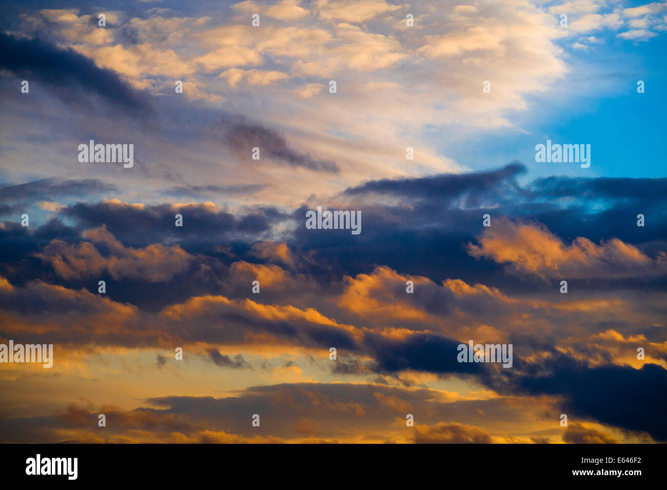 Coloured clouds hi-res stock photography and images - Alamy