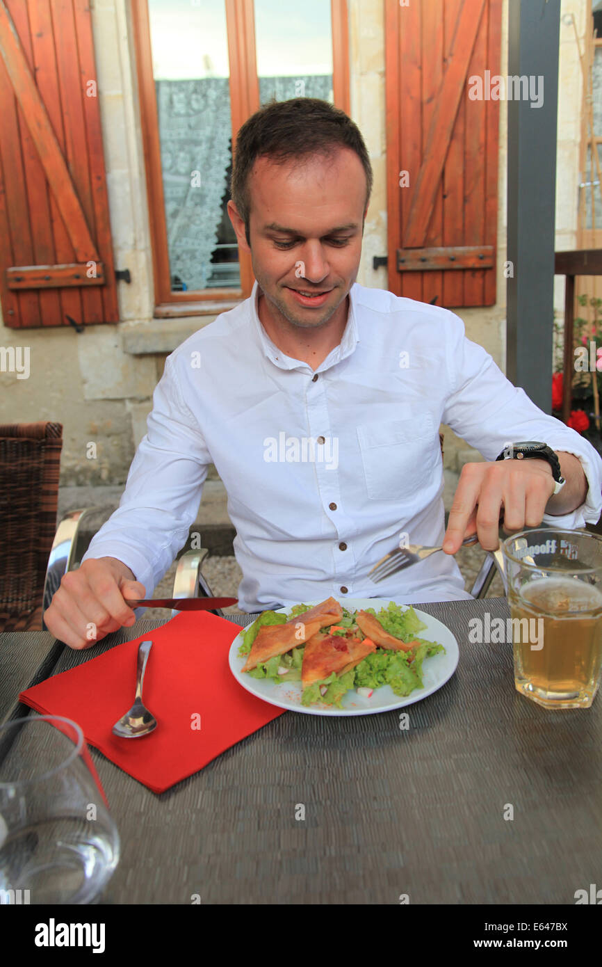 Man eating dinner hi-res stock photography and images - Alamy