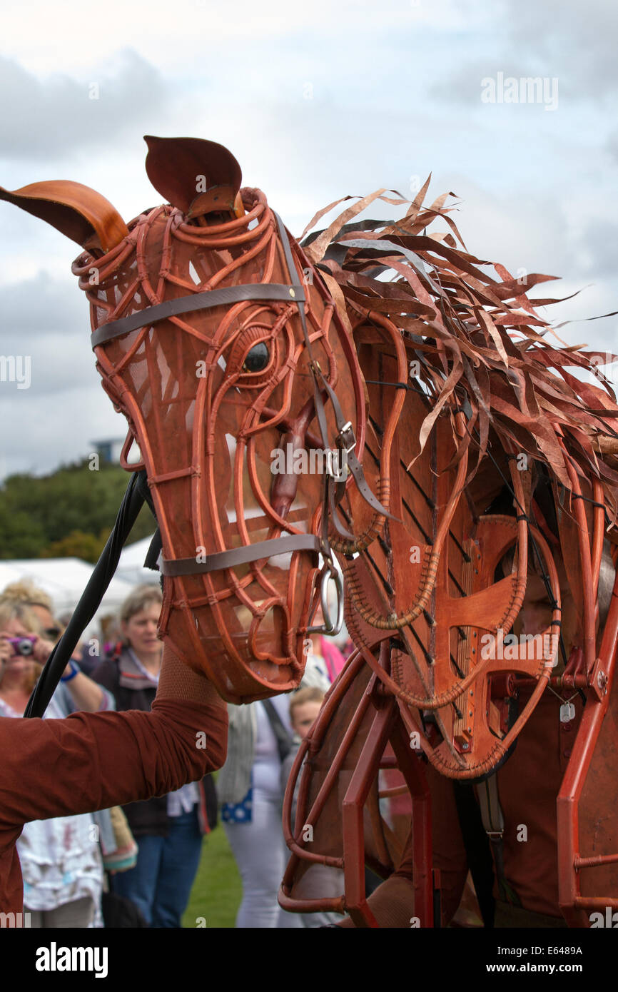 Southport, Merseyside, UK. 14th August, 2014. Warhorse puppet Joey ...
