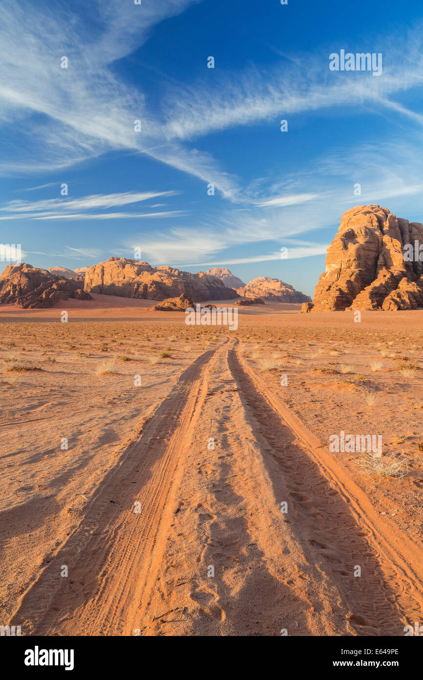 Tracks in the desert, Wadi Rum, Jordan Stock Photo - Alamy