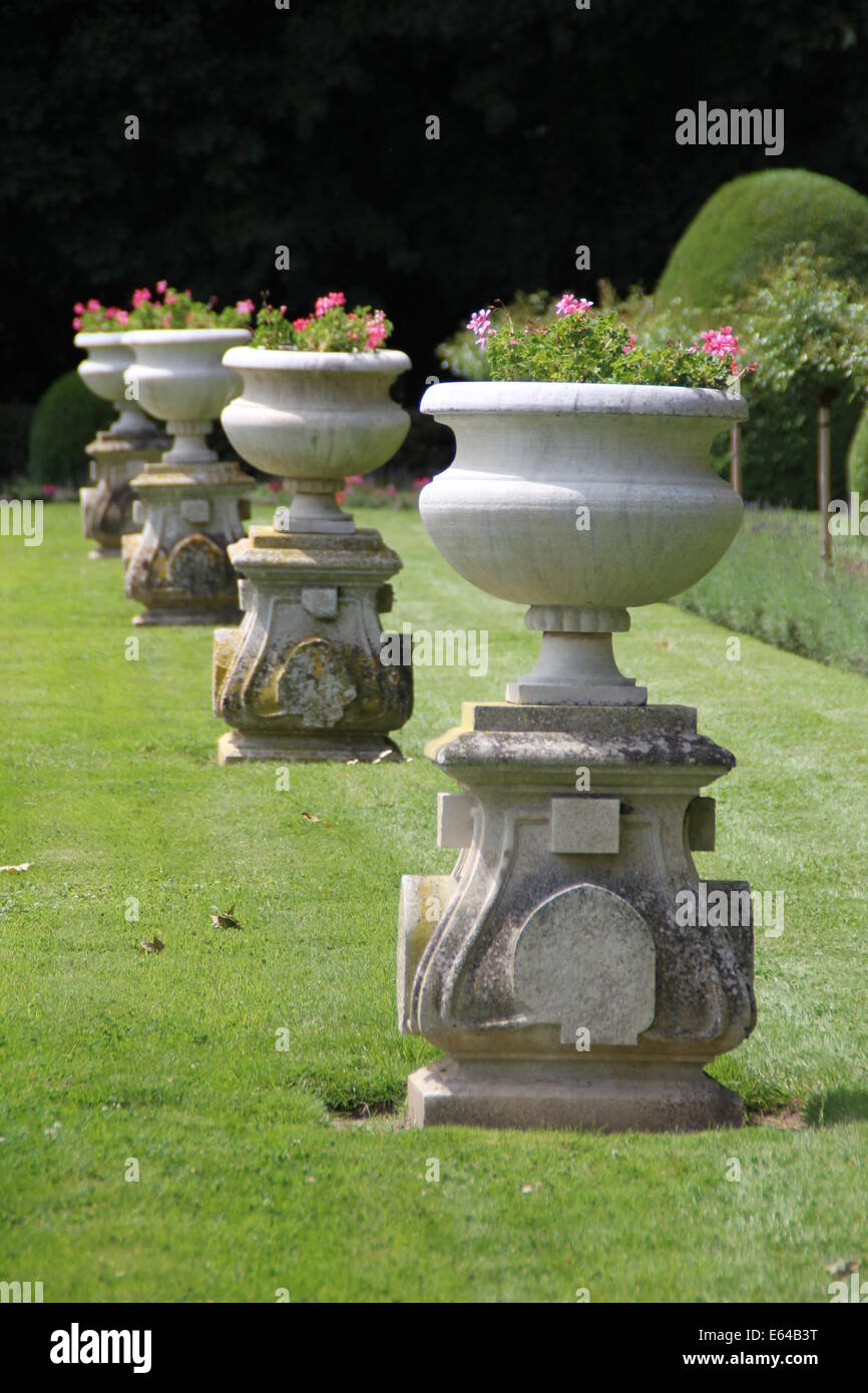 loire valley: french gardens in Chenonceau castle Stock Photo - Alamy