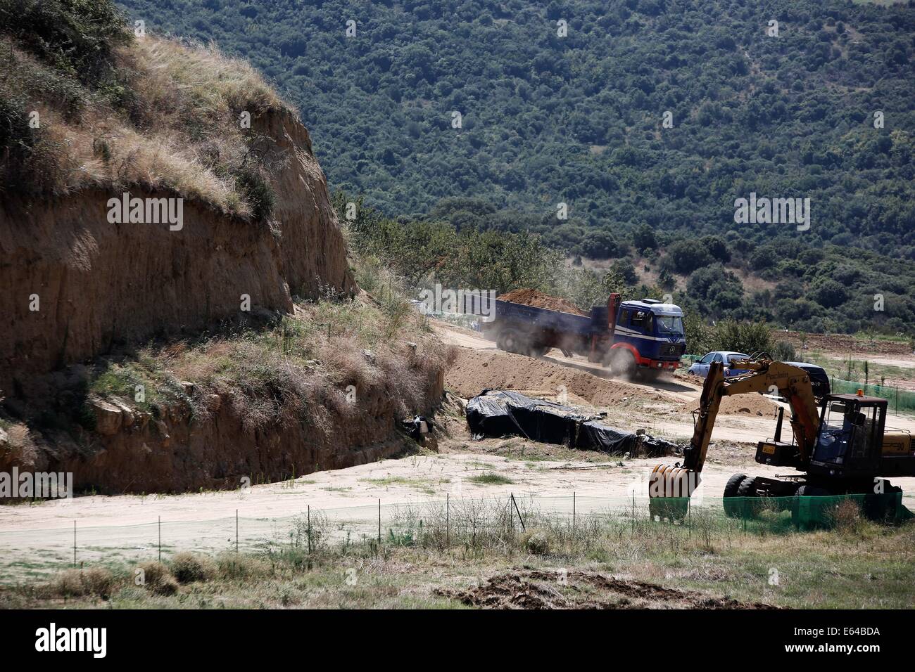 Alexander the great tomb and amphipolis hi-res stock photography and ...