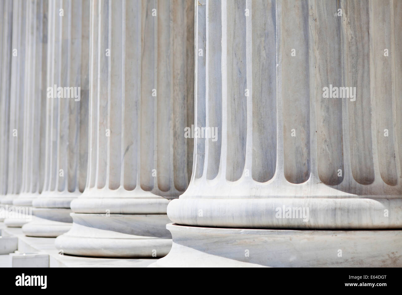 Doric ionic corinthian column hi-res stock photography and images - Alamy