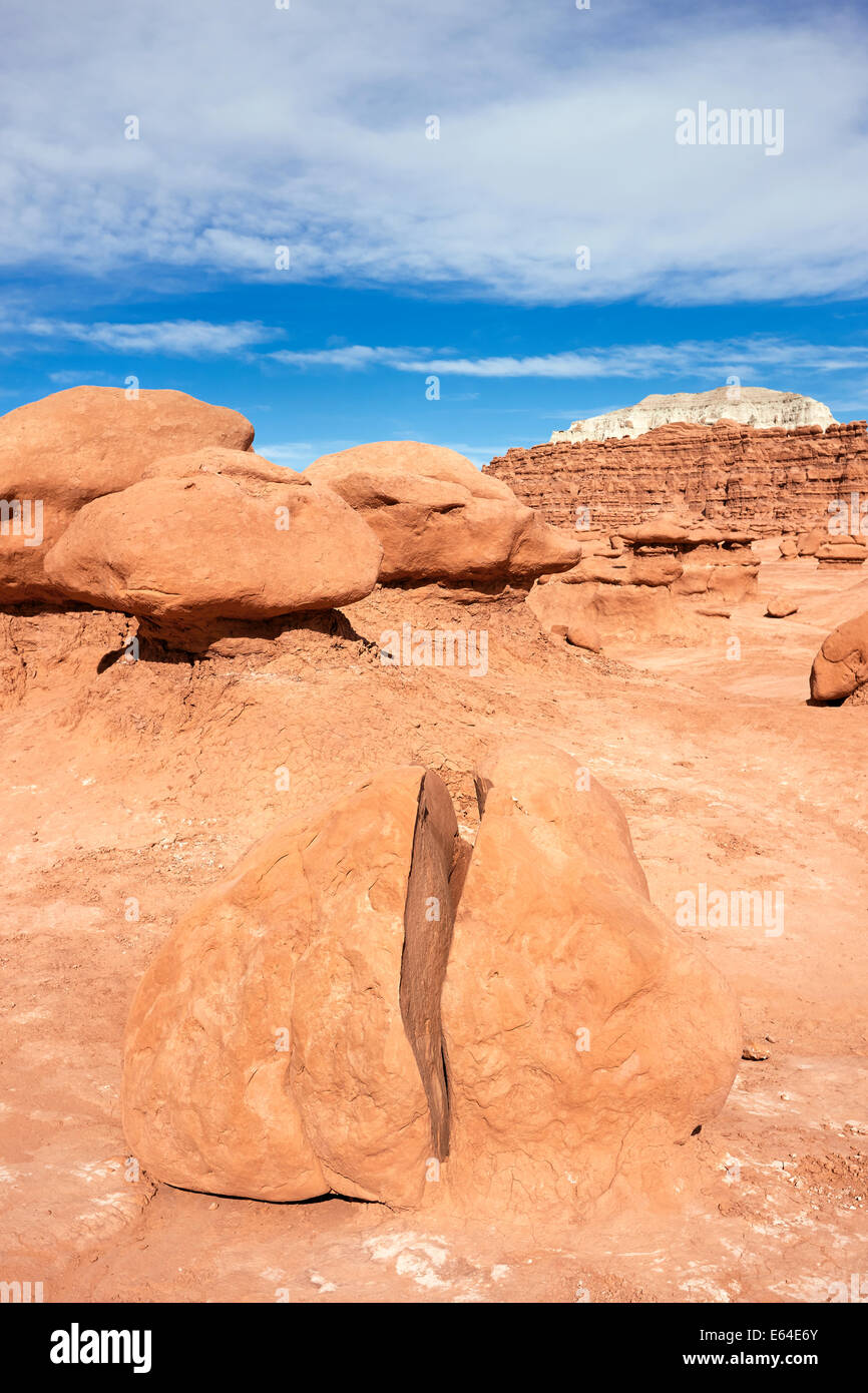 Split boulder in Goblin Valley State Park. Utah, USA Stock Photo - Alamy