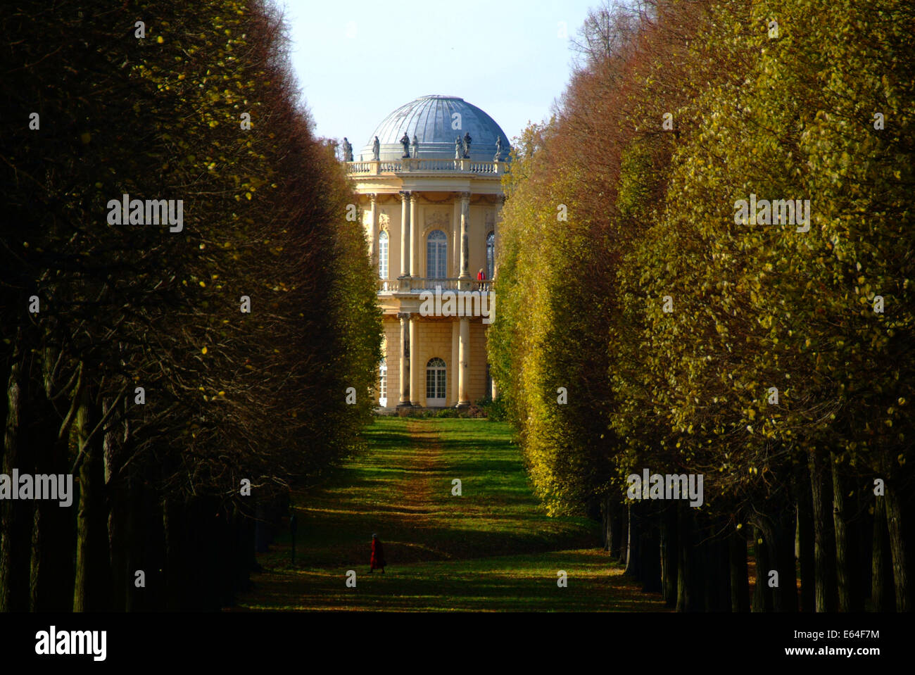 Alley viewpoint hi-res stock photography and images - Alamy