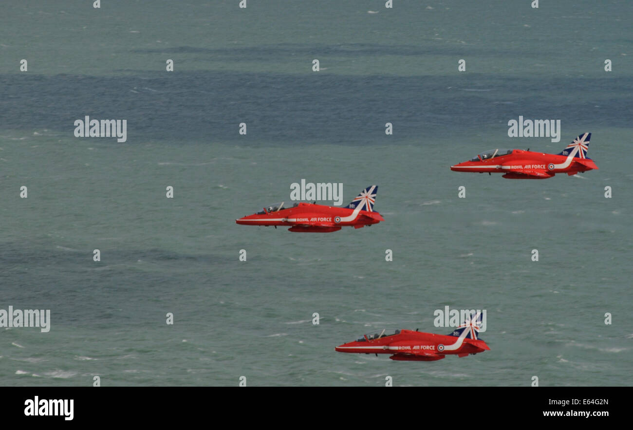 Red arrows over sea hi-res stock photography and images - Alamy