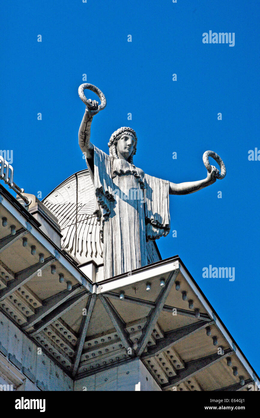 Viennese Secession architect Otto Wagner's 1901 Post Office Savings ...