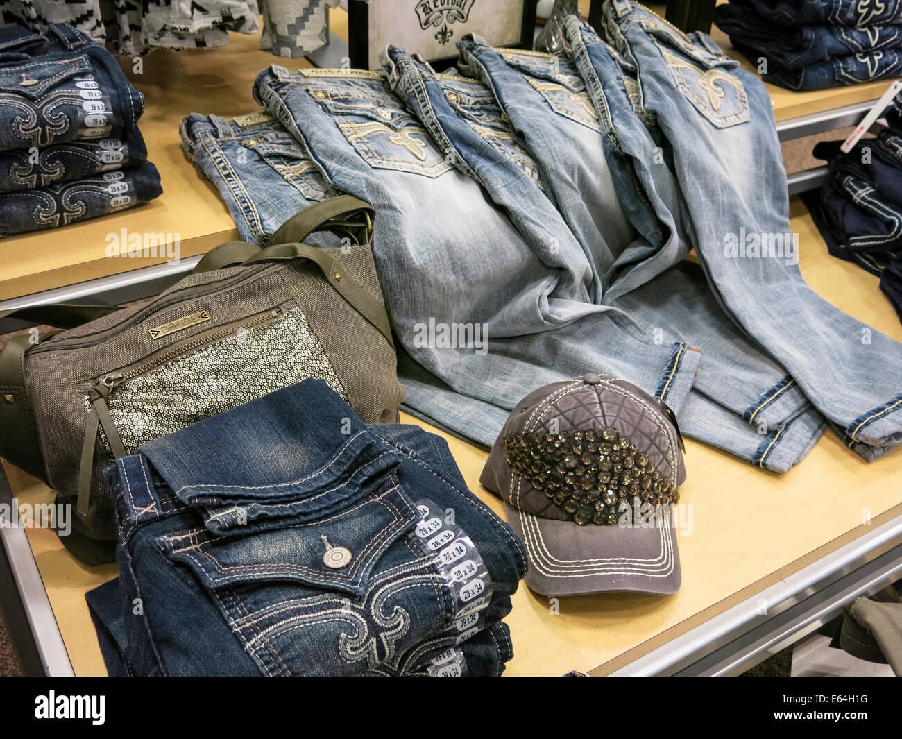 Scheels sporting goods store great hi-res stock photography and images ...
