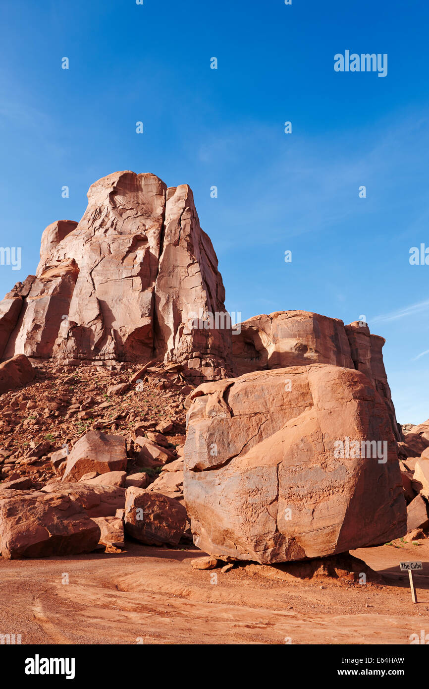 Cube monument valley arizona hi-res stock photography and images - Alamy