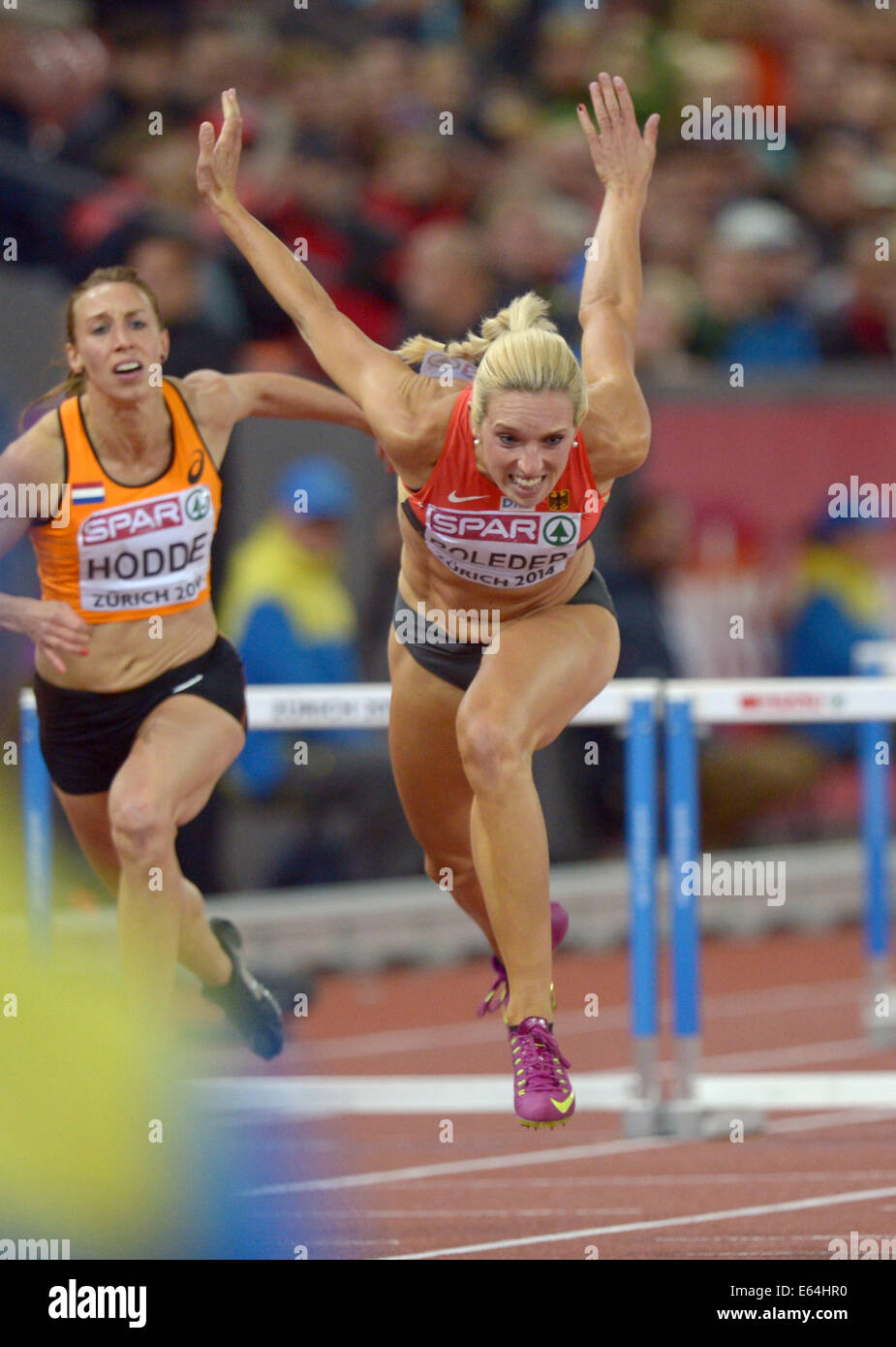 Cindy Roleder High Resolution Stock Photography and Images - Alamy