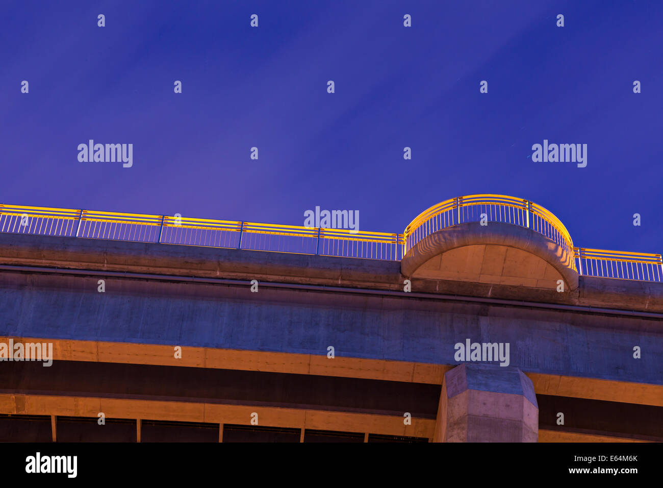 Dundas Street Bridge High Resolution Stock Photography and Images - Alamy