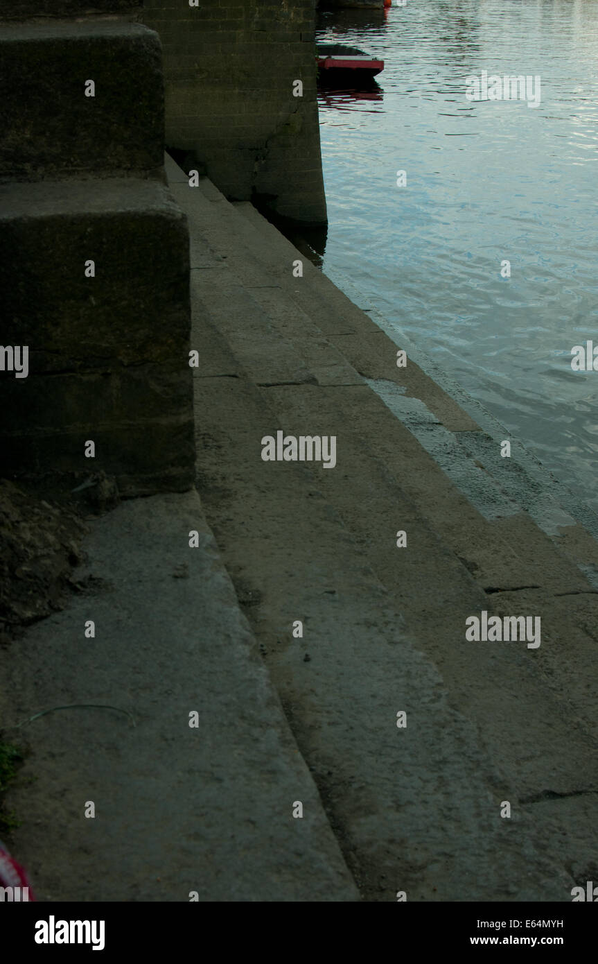 Steps riverbank hi-res stock photography and images - Alamy
