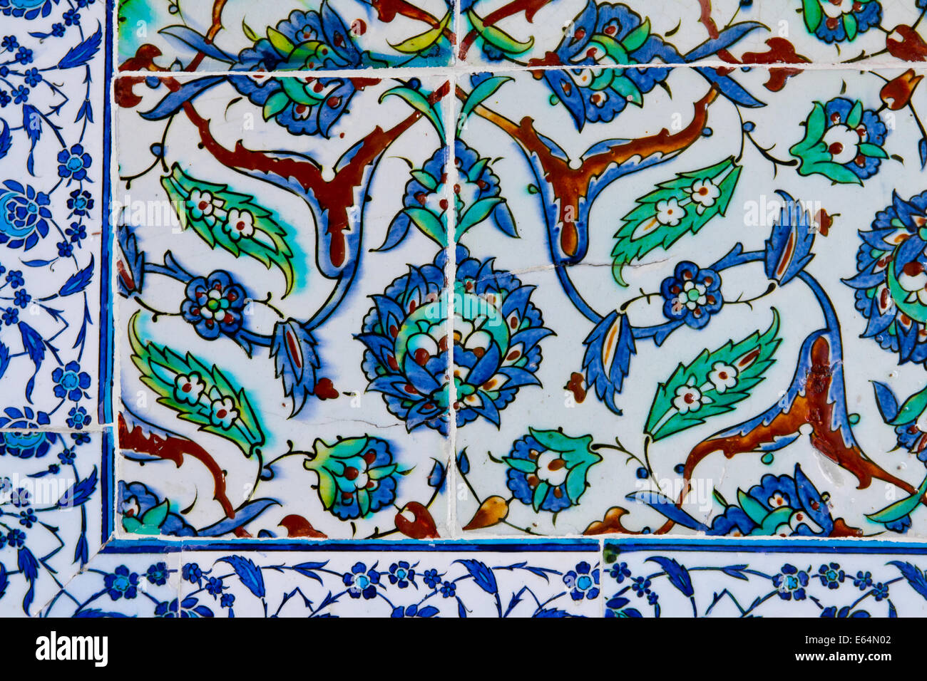Handmade Traditional Turkish Blue Tile Wall Stock Photo - Alamy