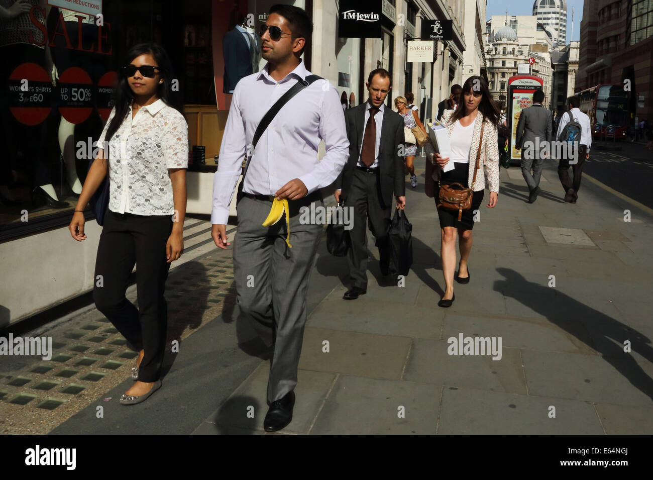 a office workers in the city of london, Bank station, UK, London Photo ...
