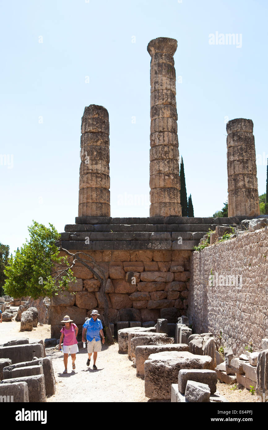 Delphi temple hi-res stock photography and images - Alamy