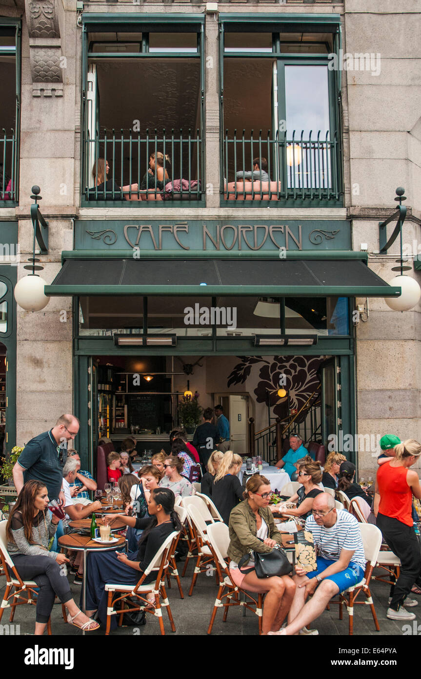 Cafe in the old town of Copenhagen Stock Photo - Alamy