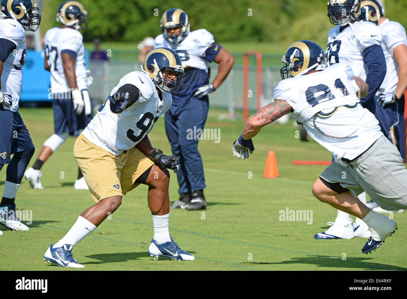 Chris long rams hi-res stock photography and images - Alamy
