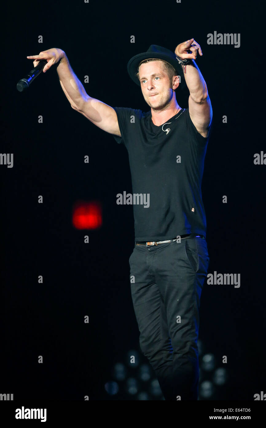 Raleigh, North Carolina, USA. 13th Aug, 2014. Music artist ONEREPUBLIC ...