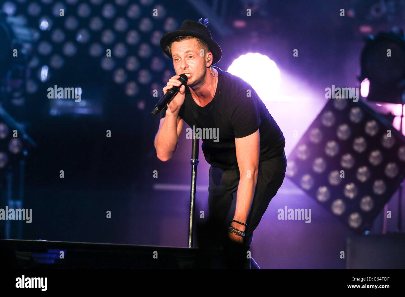 Raleigh, North Carolina, USA. 13th Aug, 2014. Music artist ONEREPUBLIC ...
