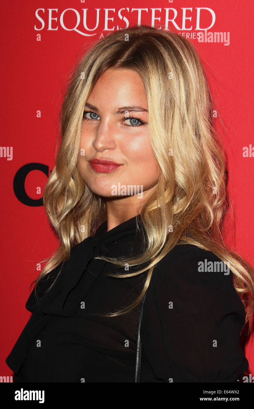 Los Angeles, California, USA. 14th Aug, 2014. Actress Jennifer Akerman ...
