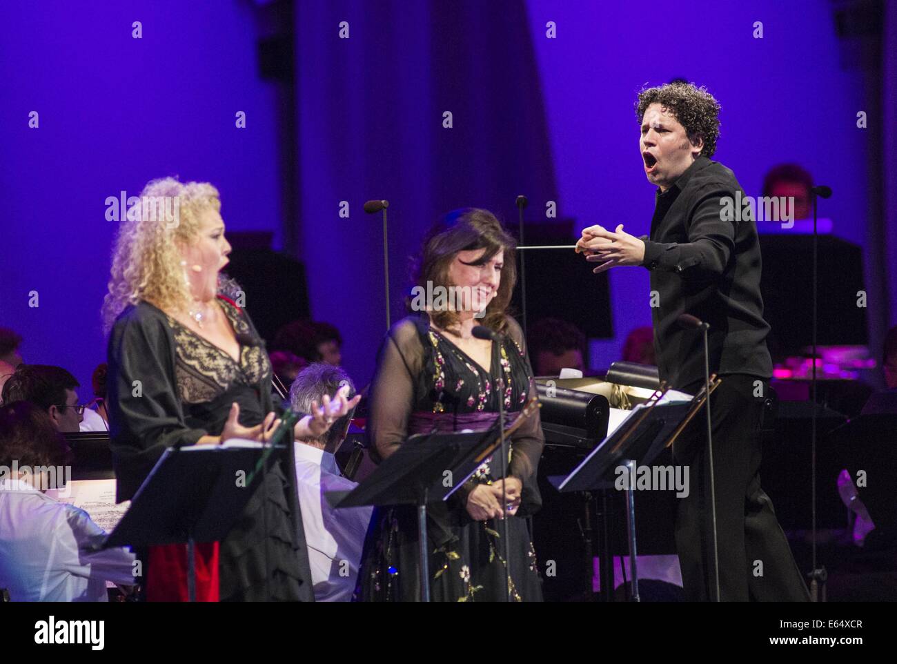 Los Angeles, California, USA. 27th July, 2014. Mezzo-sopranos Michelle ...