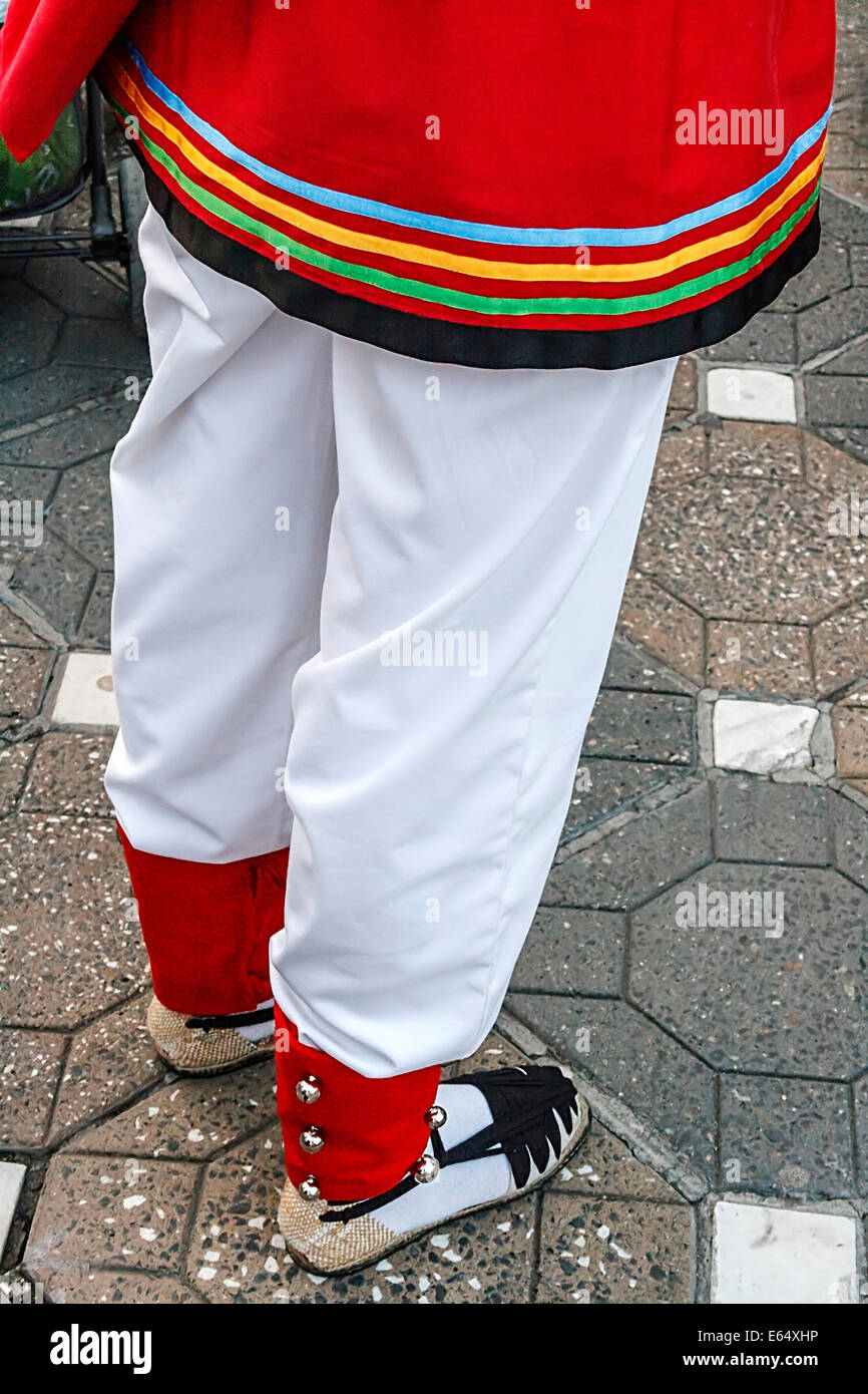Spanish costume hi-res stock photography and images - Alamy