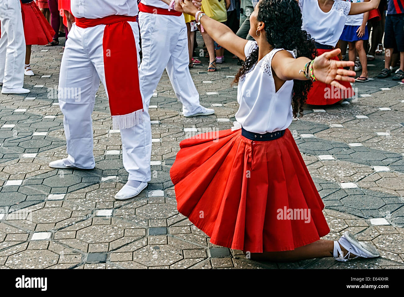 Spanish national costume hi-res stock photography and images - Alamy