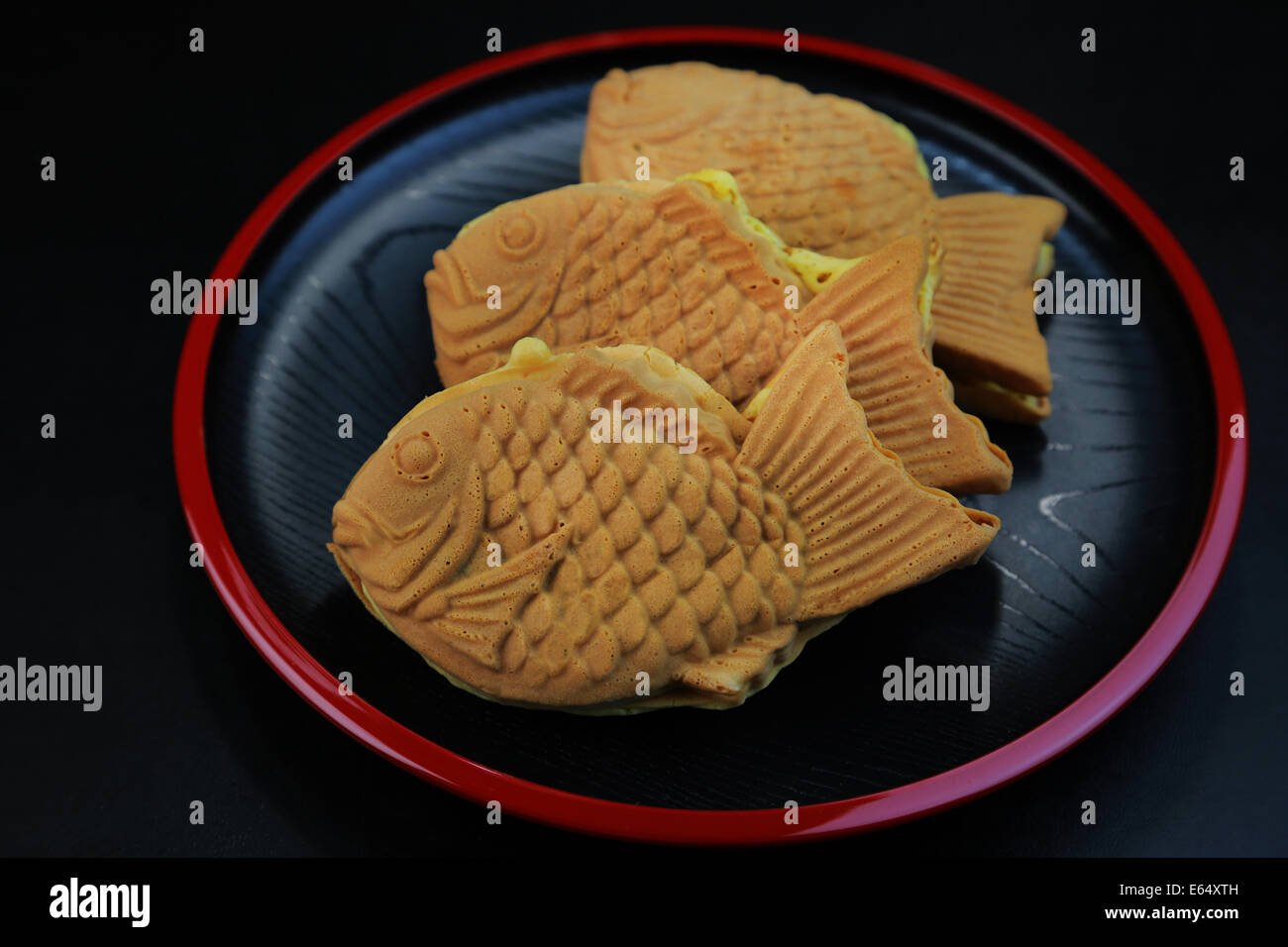 Japanese taiyaki fish shaped hi-res stock photography and images - Alamy