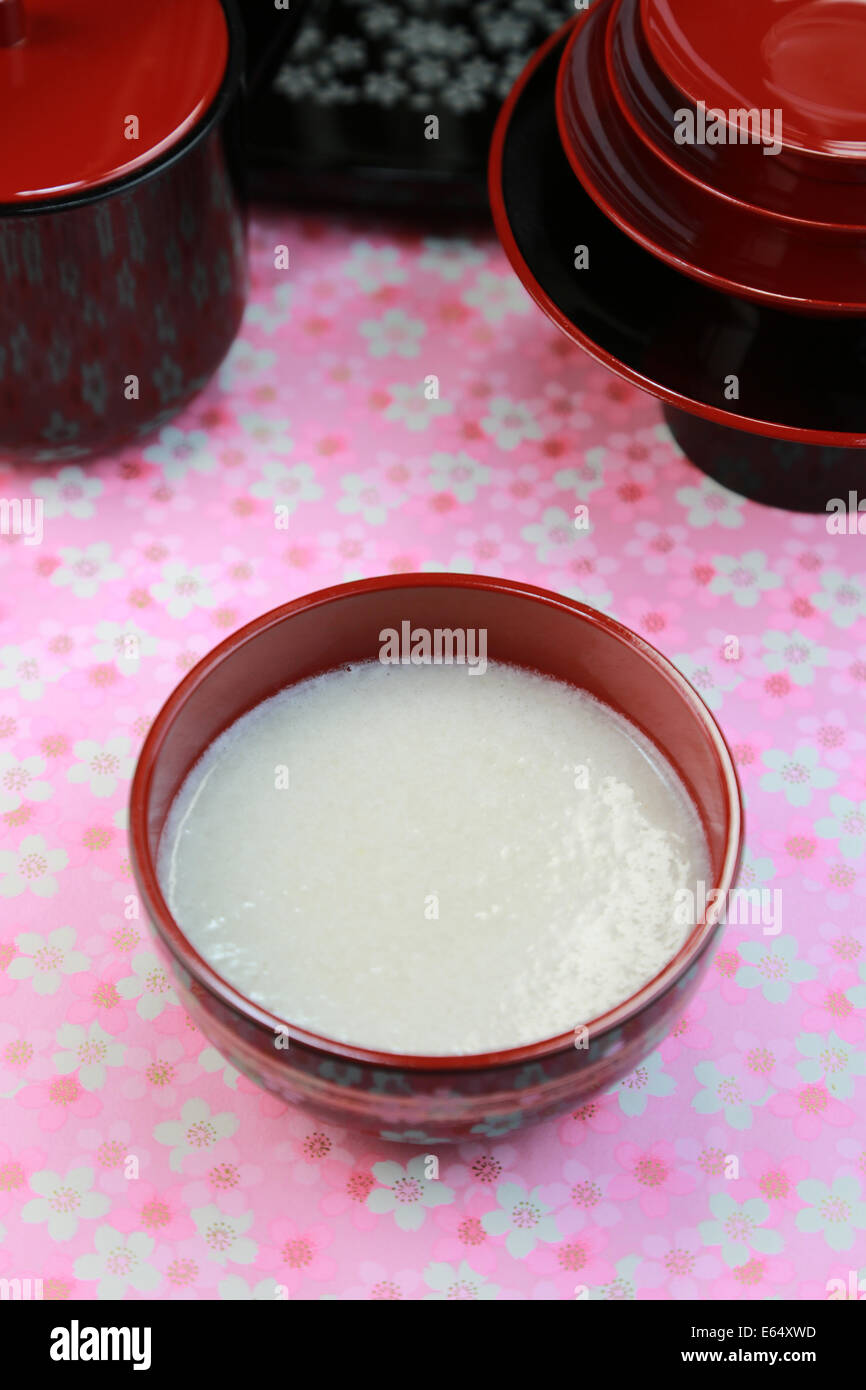 Amazake hi-res stock photography and images - Alamy