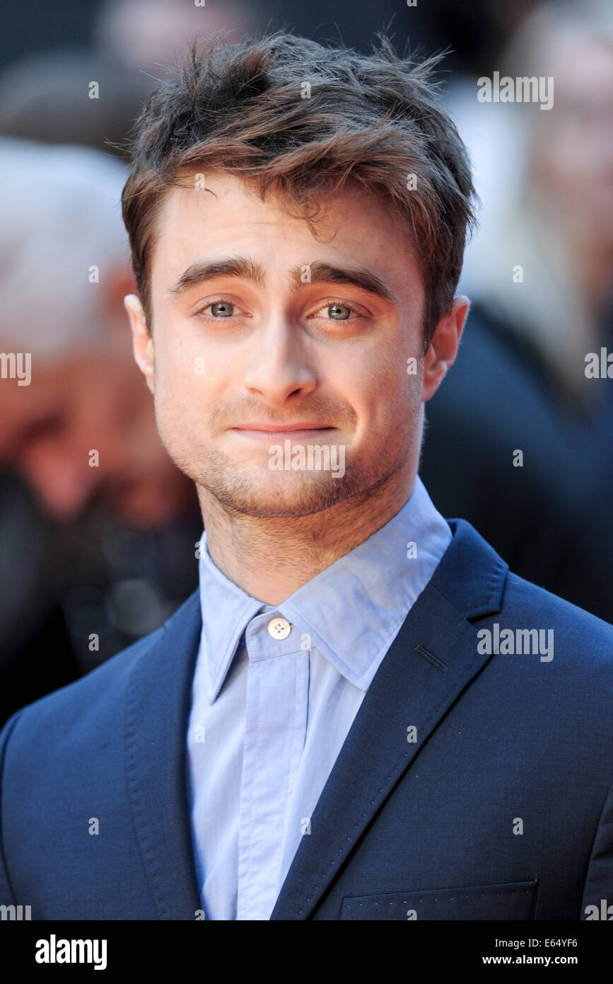 Daniel radcliffe harry potter headshot hi-res stock photography and ...