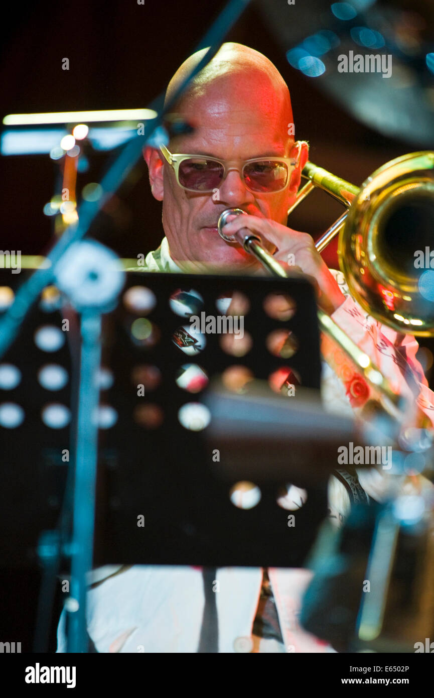 The tubes band hi-res stock photography and images - Alamy