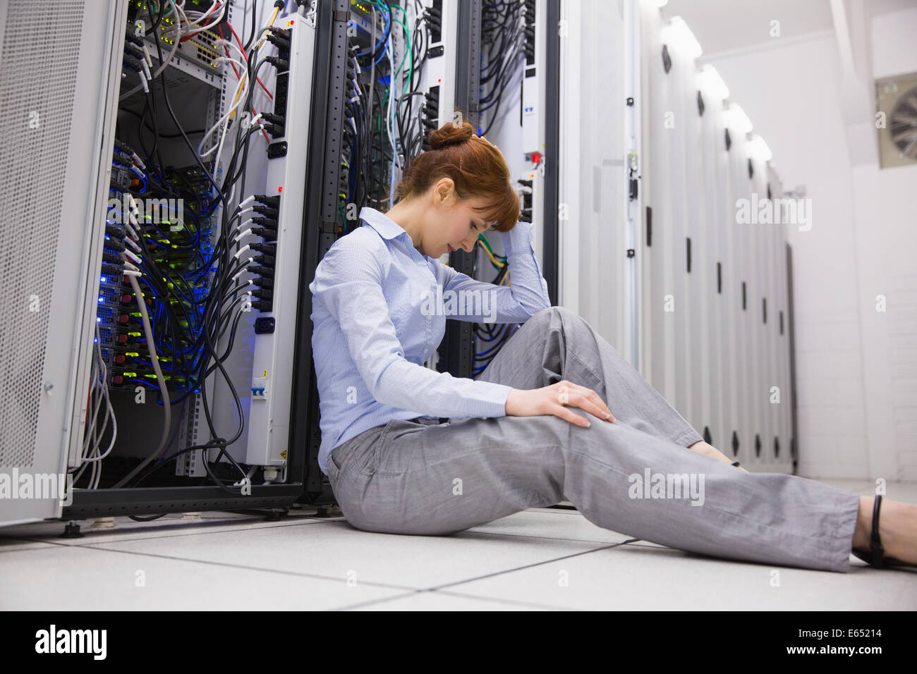 Anxious data center technician hi-res stock photography and images - Alamy