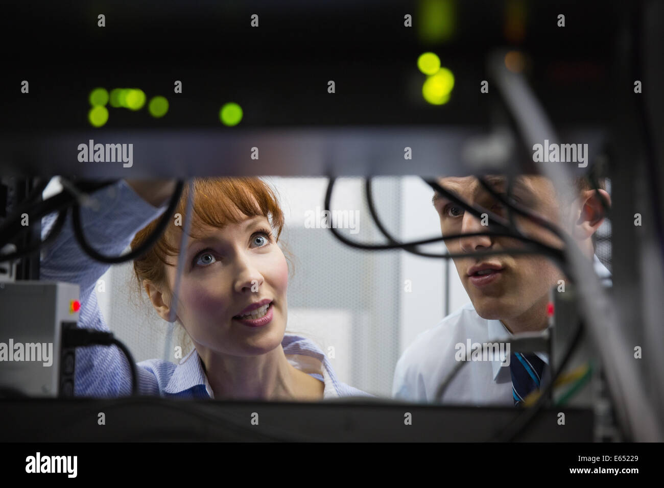 Technicians talking staff hi-res stock photography and images - Alamy