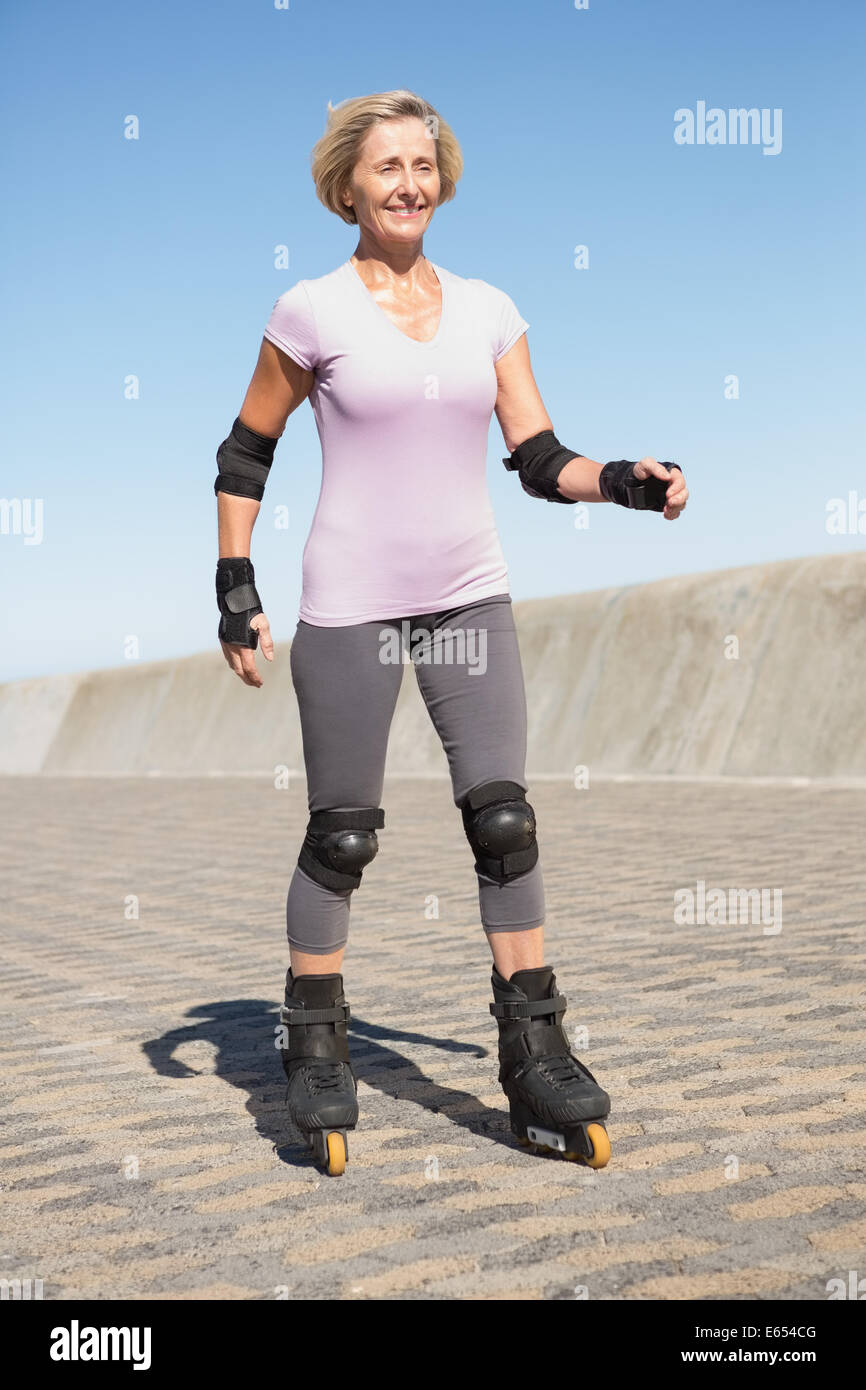 Senior inline skating hi-res stock photography and images - Alamy