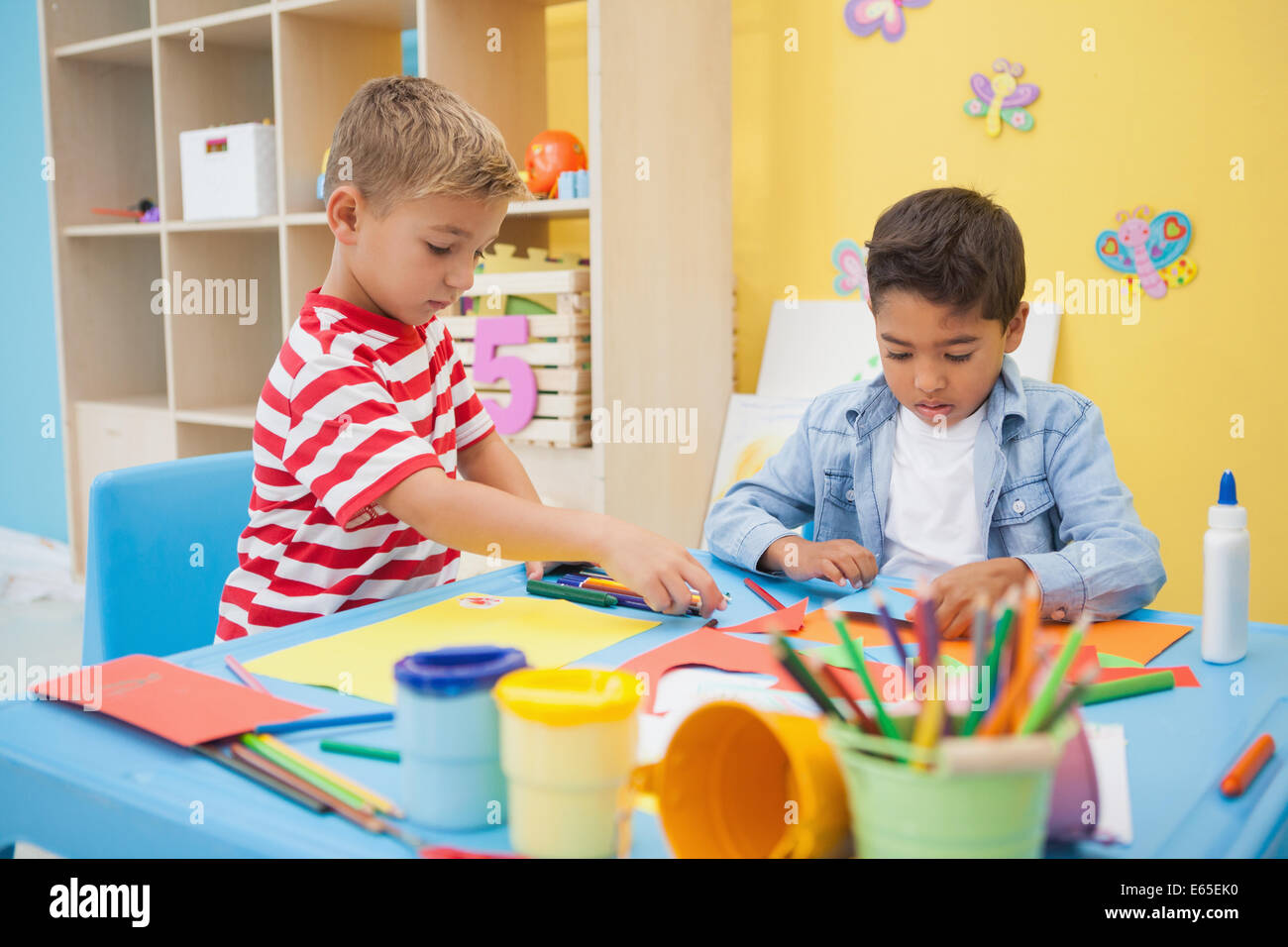 Boys making hi-res stock photography and images - Alamy