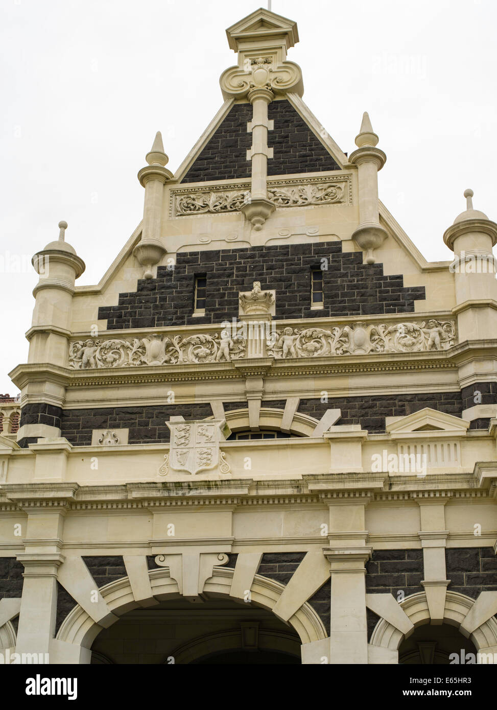 Detailed view of the front of the historic Old Railway Station, Dunedin ...