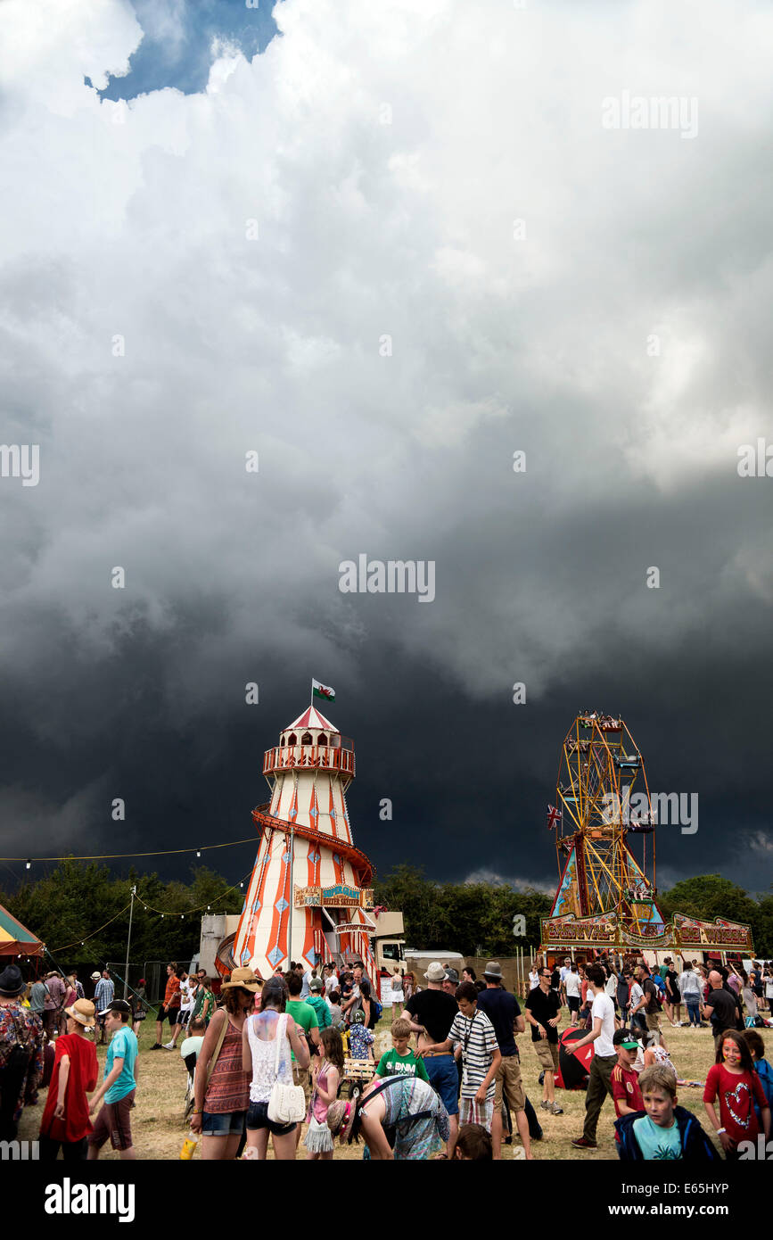 Storm funfair ride hi-res stock photography and images - Alamy