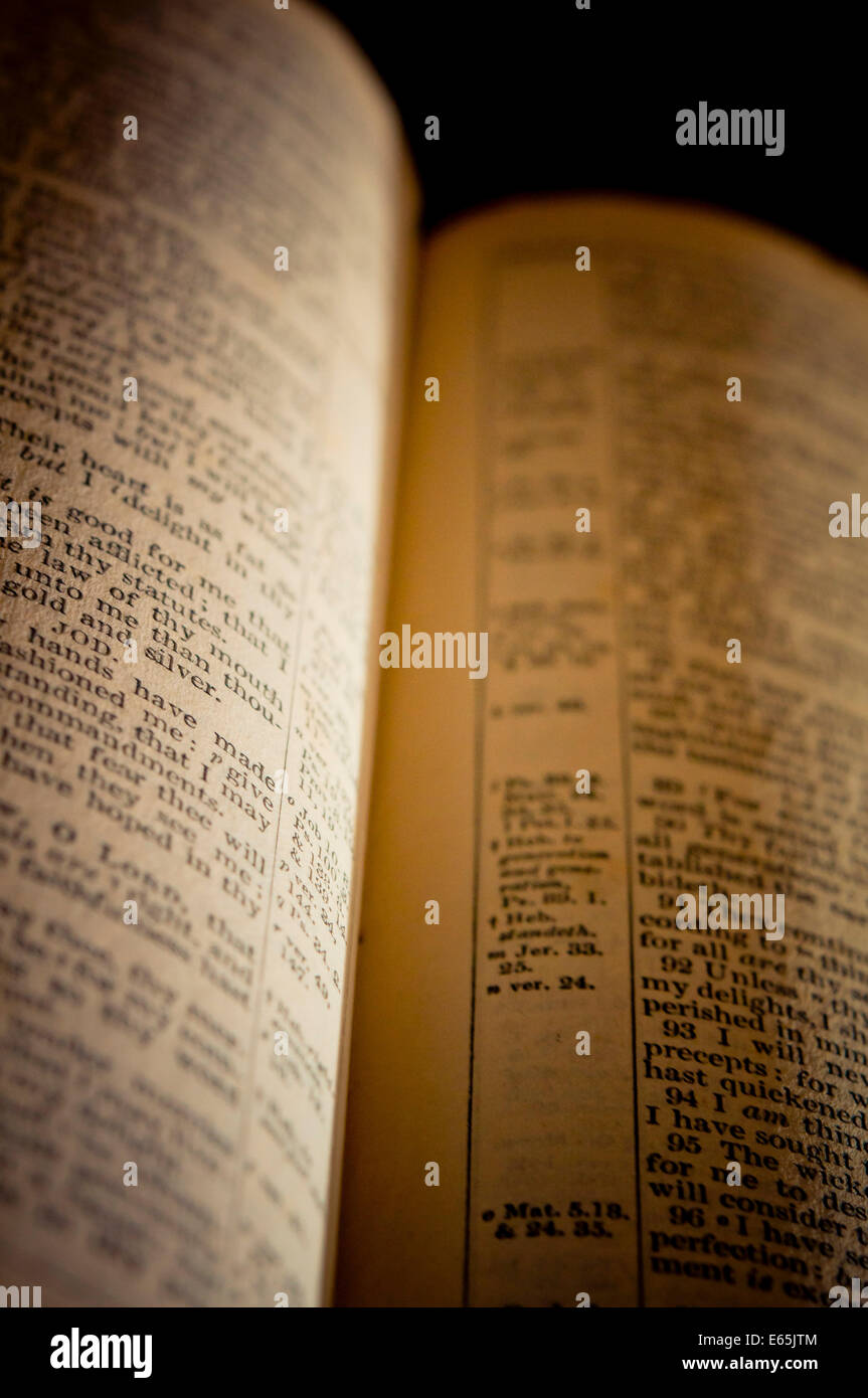 Bible text psalms hi-res stock photography and images - Alamy