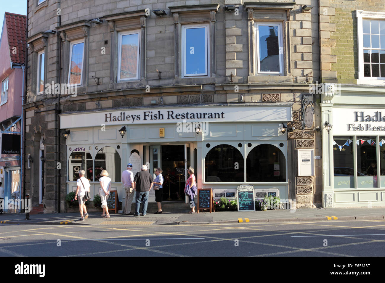 Hadleys Fish Restaurant, Whitby, North Yorkshire, England, UK Stock ...