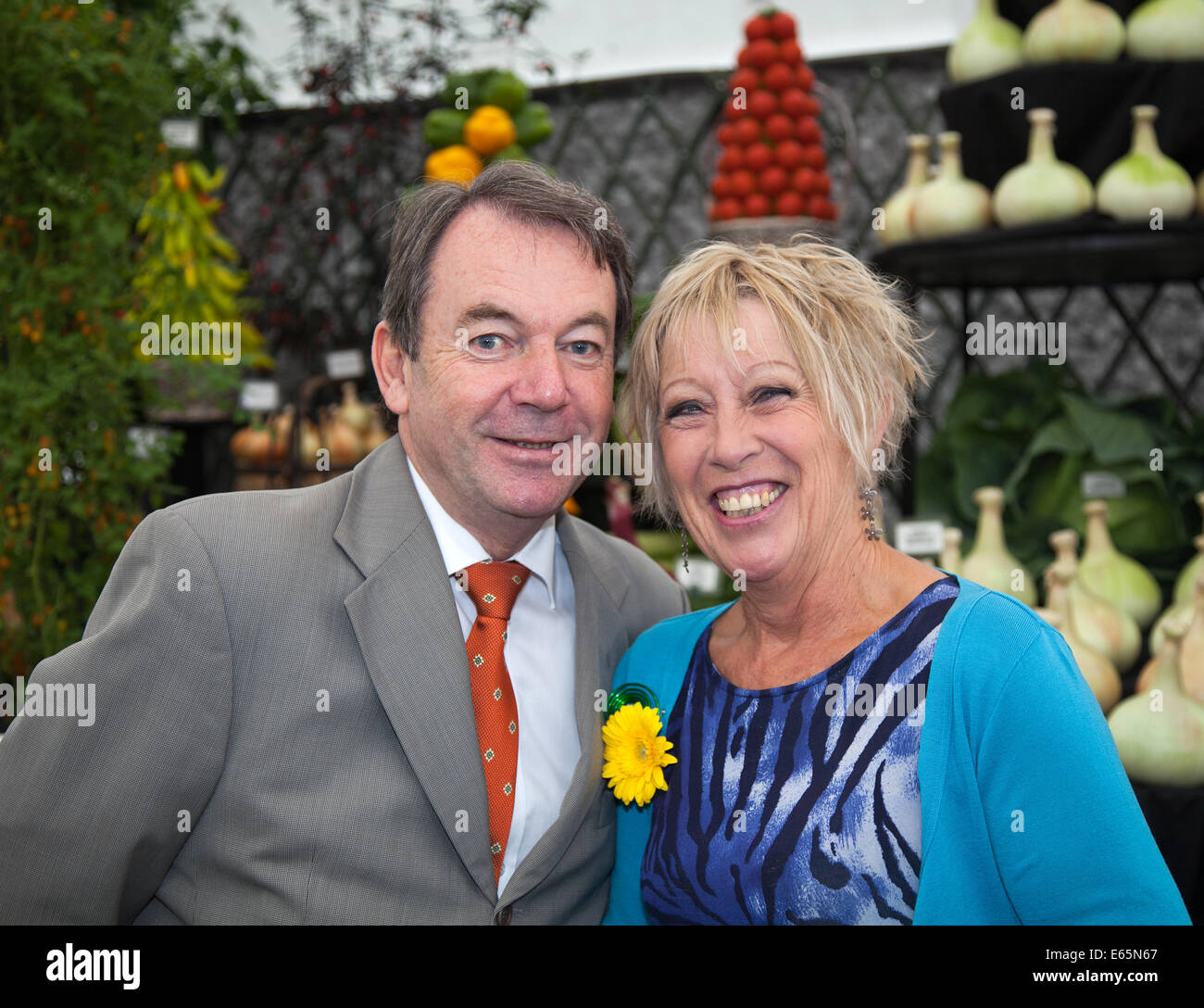 Eric knowles and antiques hi-res stock photography and images - Alamy