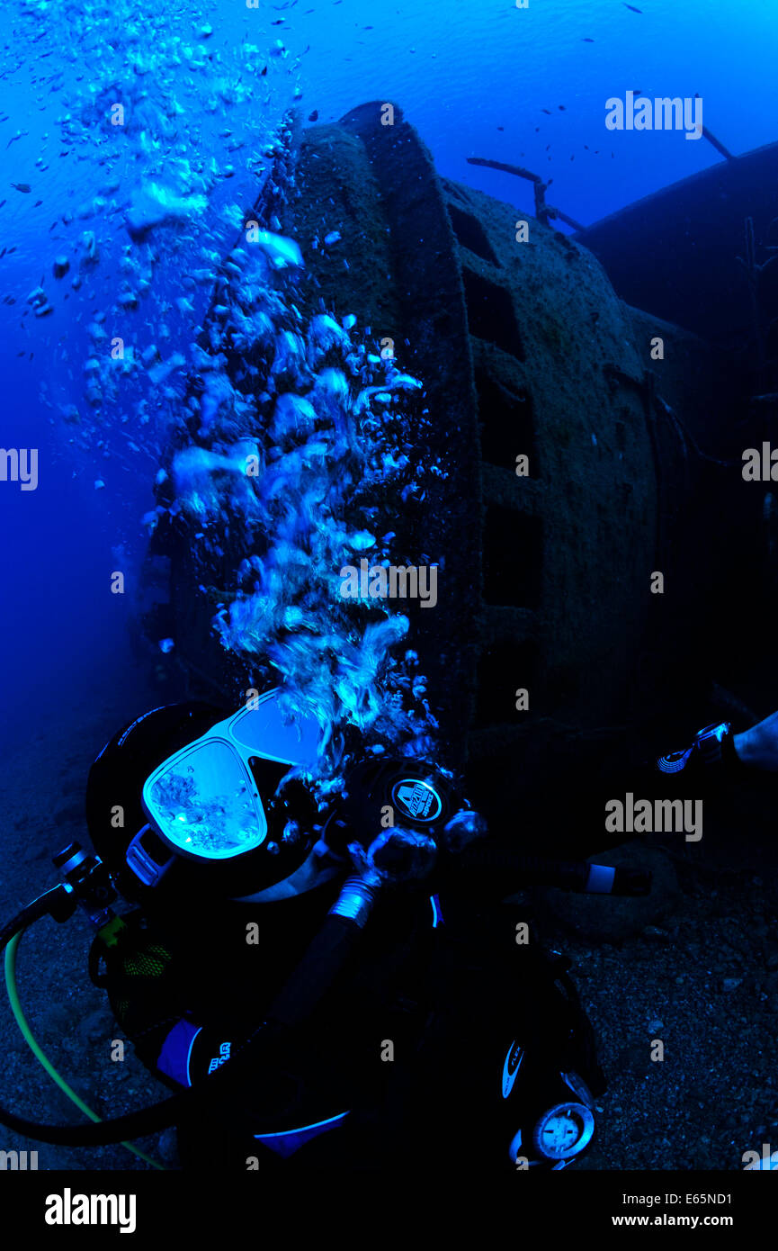 Bubbles Diver Regulator High Resolution Stock Photography and Images ...