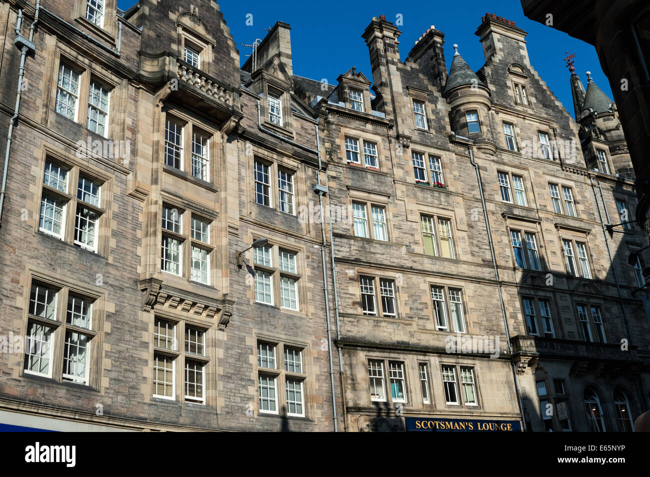 Edinburgh cockburn street hi-res stock photography and images - Alamy