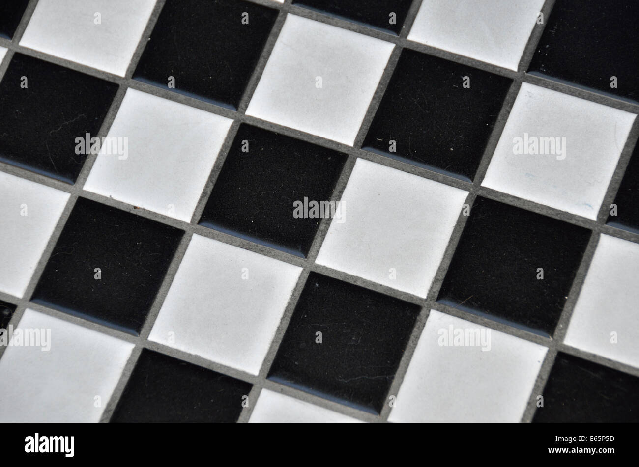 Black and white floor tiles hi-res stock photography and images - Alamy