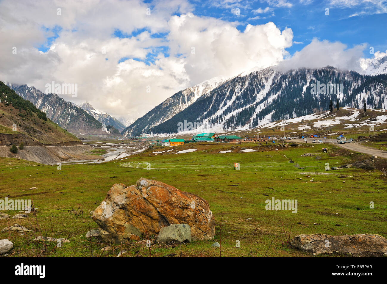Welcome to Sonamarg Stock Photo - Alamy