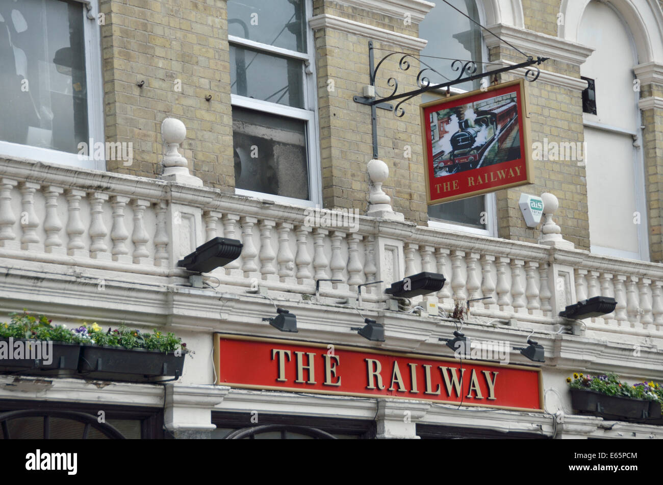 Railway pub west hampstead hi-res stock photography and images - Alamy