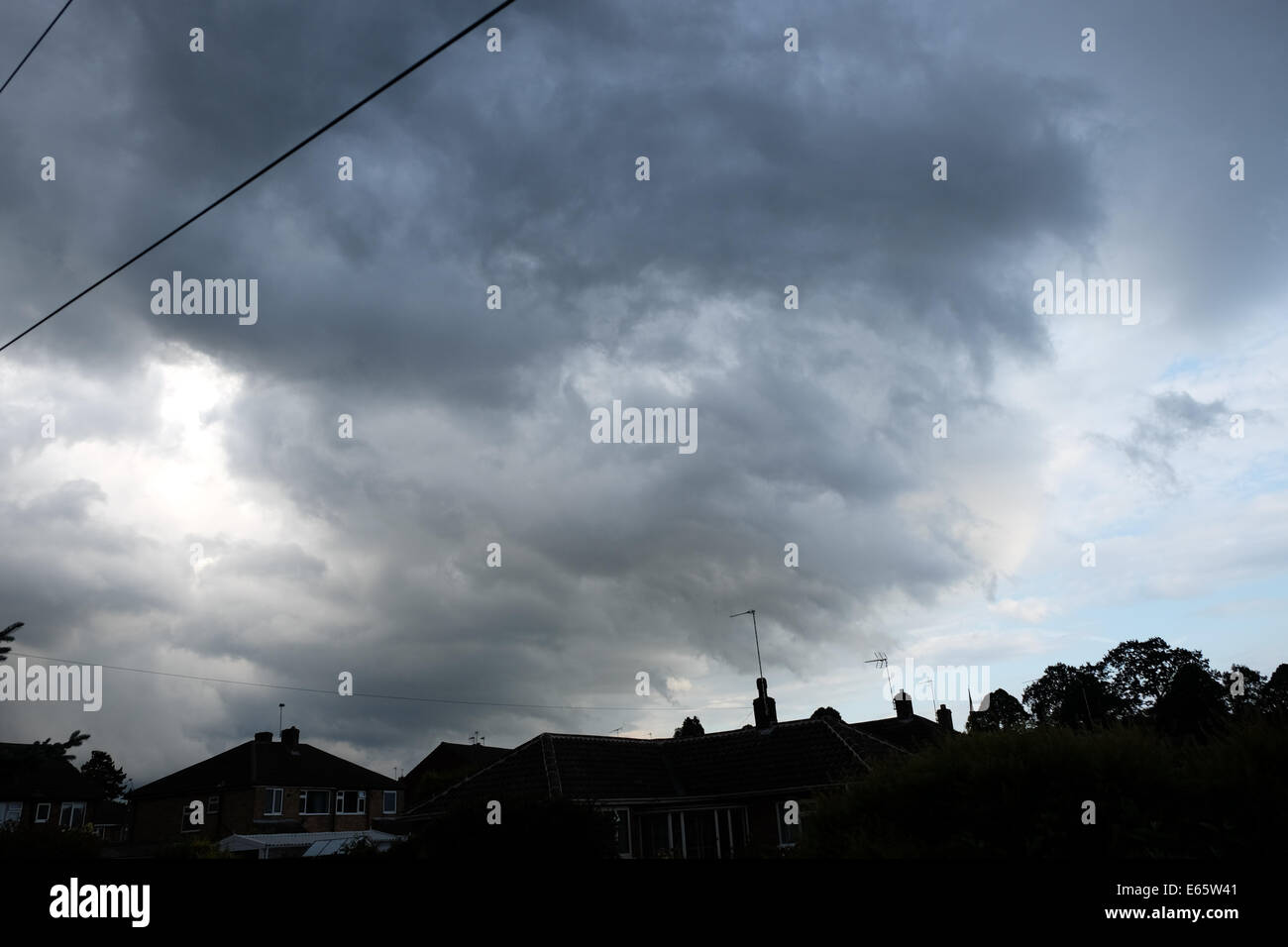 heavy rain showers passing over loughborough Stock Photo - Alamy heavy rain showers passing over loughborough Stock Photo - Alamy